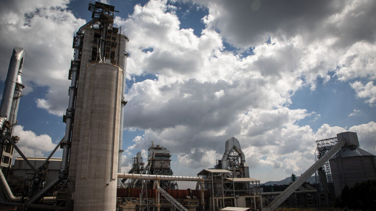 Cementos Progreso se instala en El Salvador - Comercio & Negocios