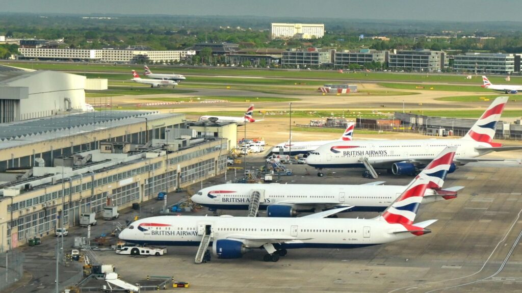 Heathrow, el aeropuerto de más tráfico de Europa por el que pasan 84 ...