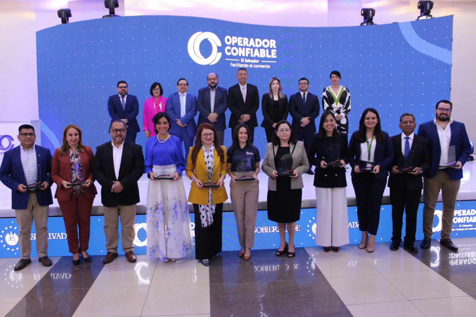 COEXPORT impulsa la certificación de Operador Confiable en El Salvador ...