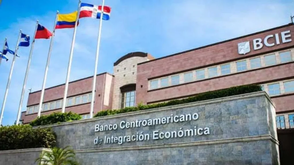 BCIE logra emisión histórica de US$2,000 millones en bono social global ...